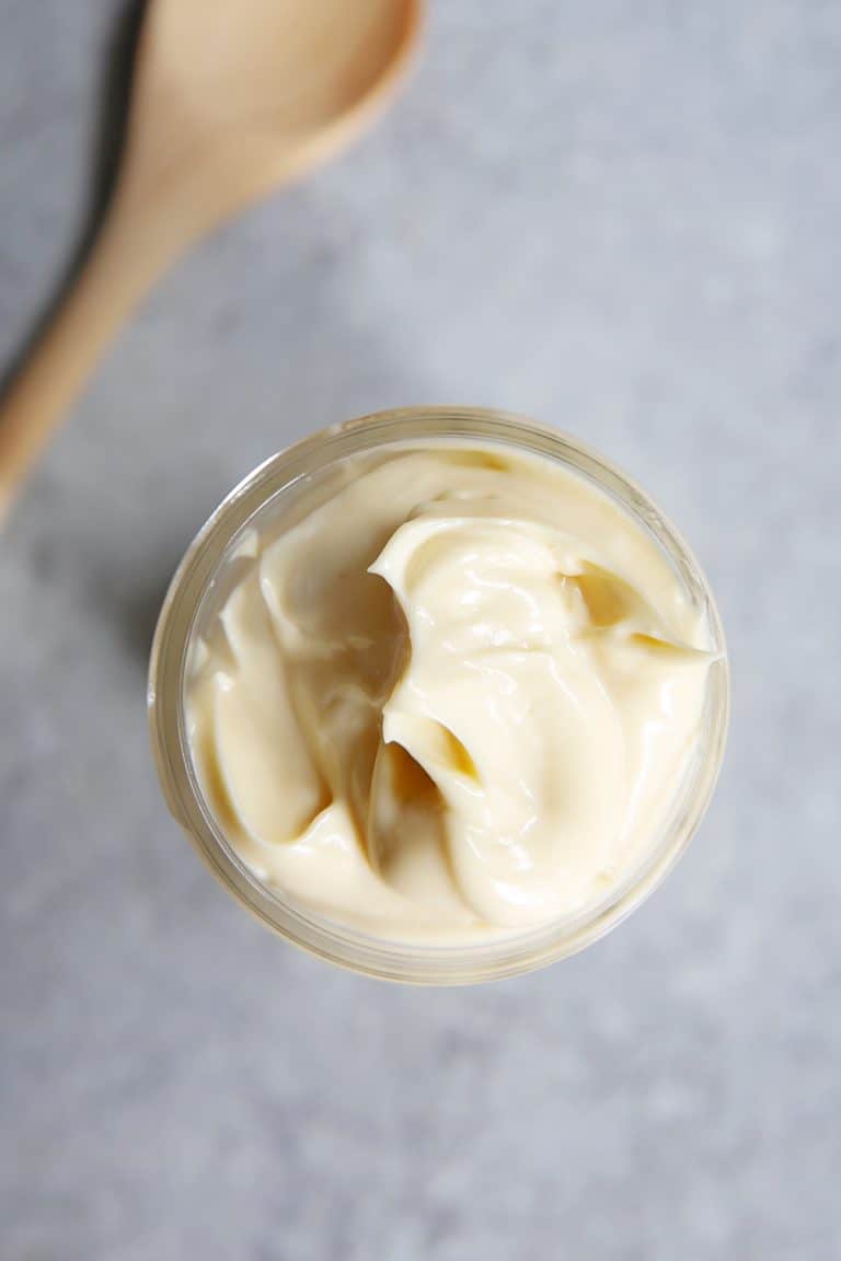 How to Make Paleo Mayo (in under 5 minutes) - Lexi's Clean Kitchen