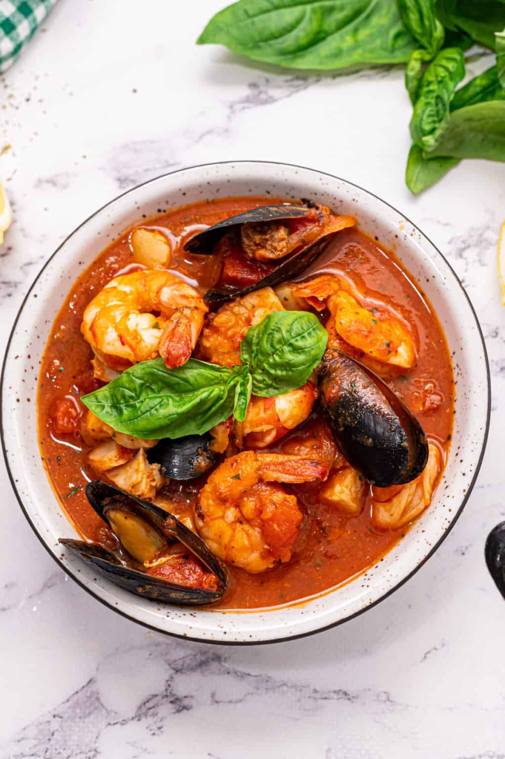 Easy Cioppino Soup - Lexi's Clean Kitchen