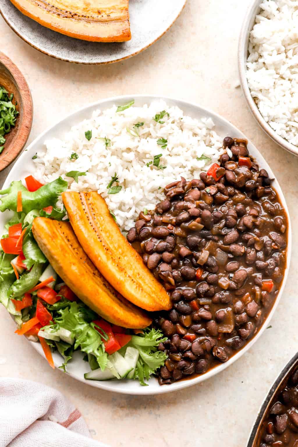 Instant Pot Black Beans (Costa Rican Style!) - Lexi's Clean Kitchen